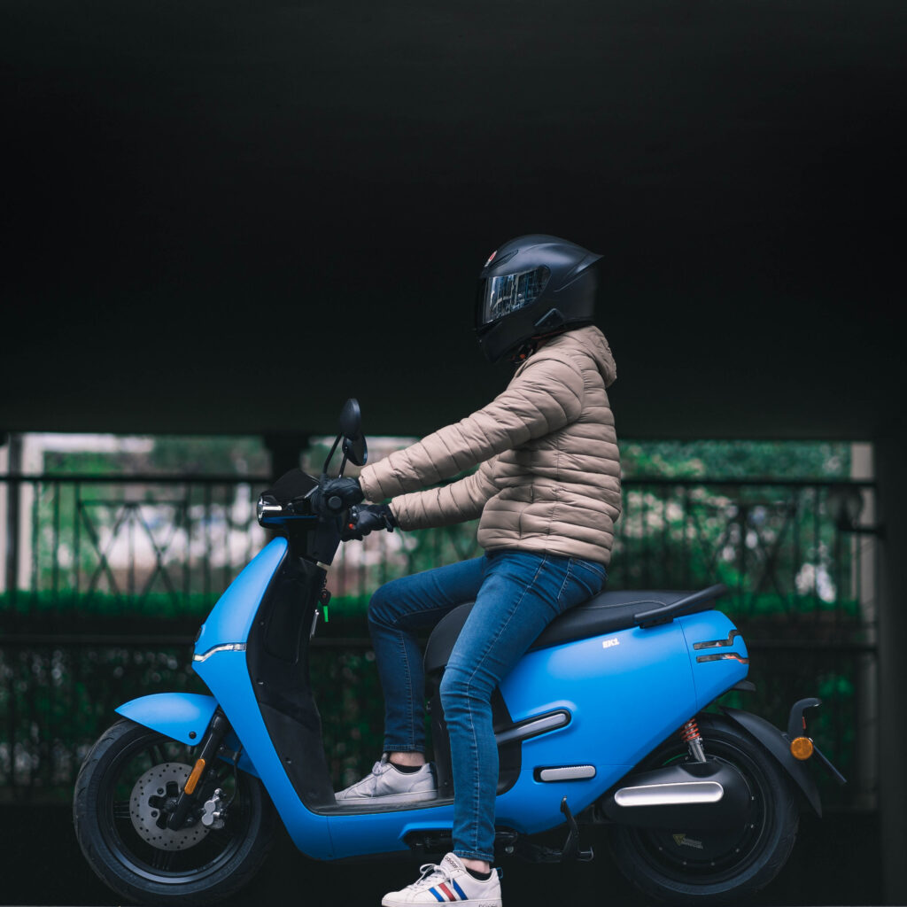 Horwin EK1 Electric Moped - Kruz Electric