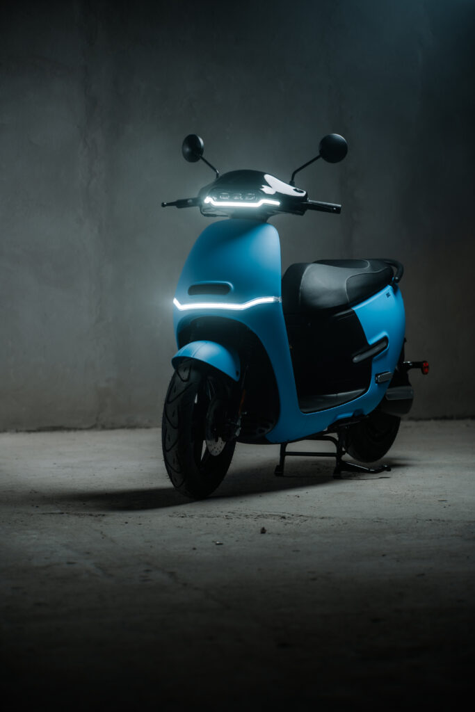 Horwin EK1 Electric Moped - KRUZ